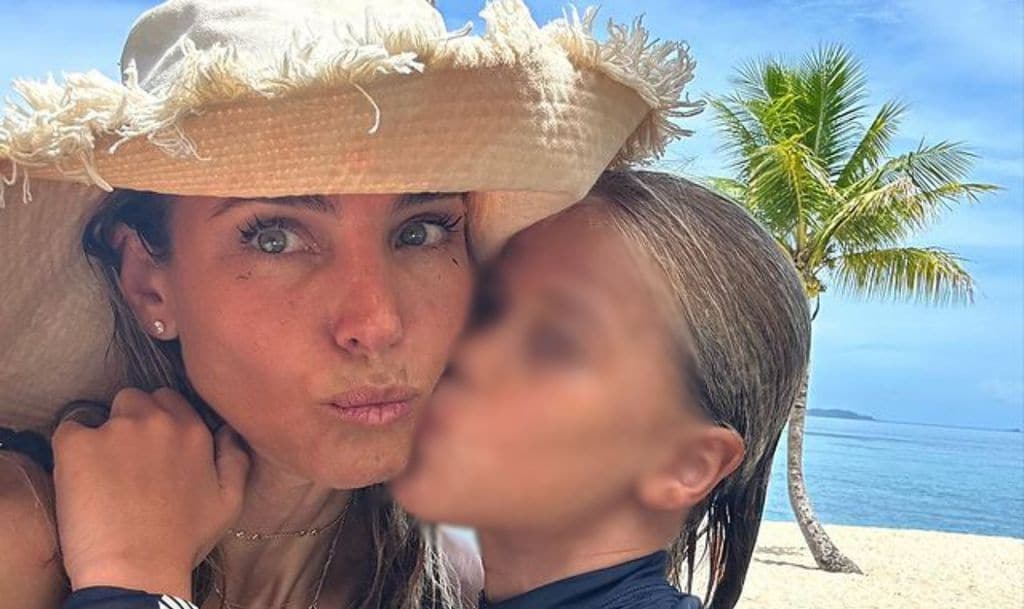 Elsa Pataky y su hija, India de viaje 'solo para chicas' surfeando en ...