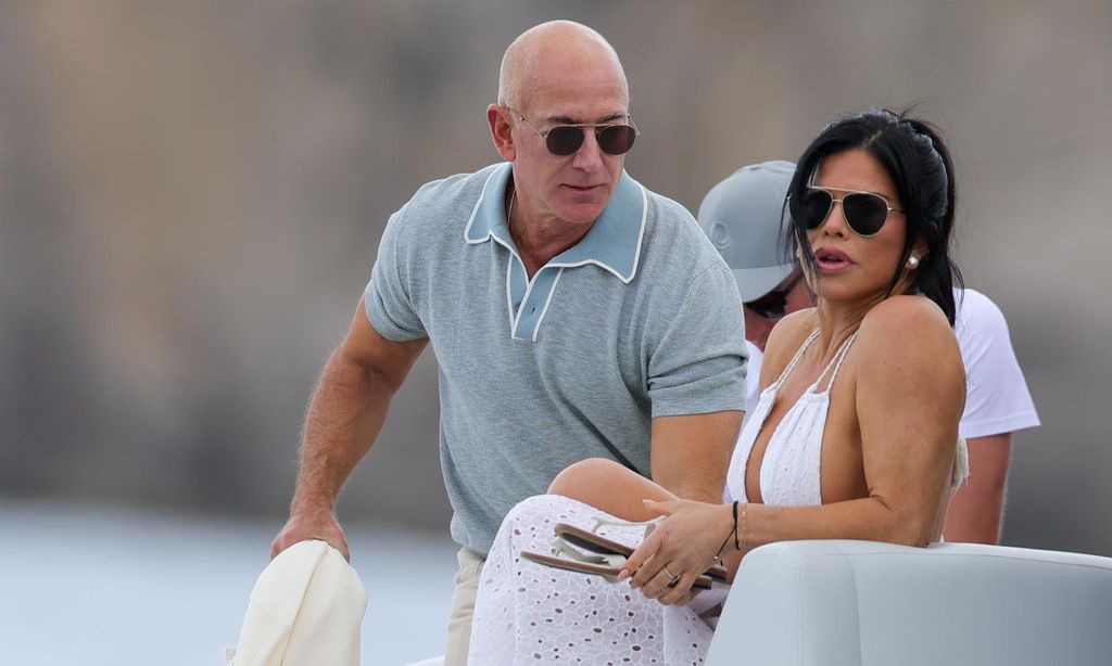 Las lujosas vacaciones en Mallorca de Jeff Bezos y su novia en su ...