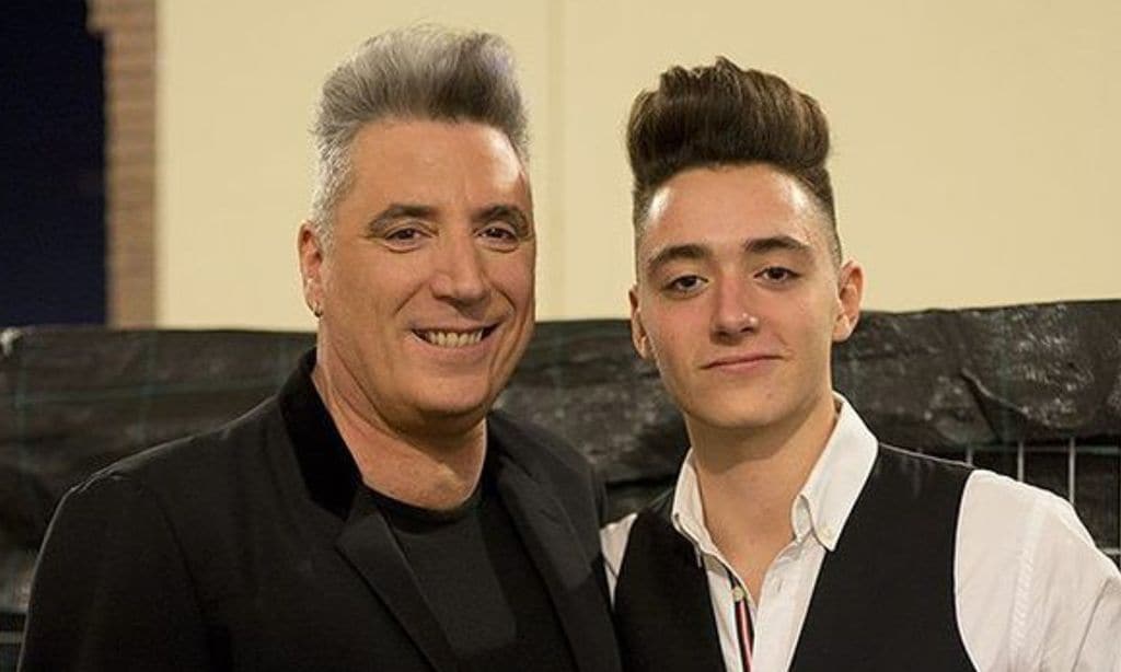 Loquillo y su hijo Cayo, unidos por el trabajo y el mismo tupé