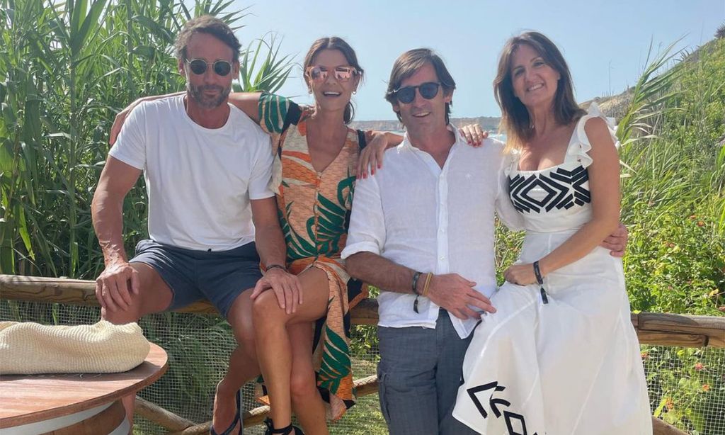 María José Suárez, vacaciones con Álvaro Muñoz Escassi y sus hermanos