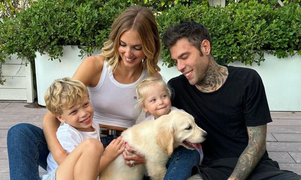El emocionante reencuentro de Fedez con sus hijos tras recibir el alta ...