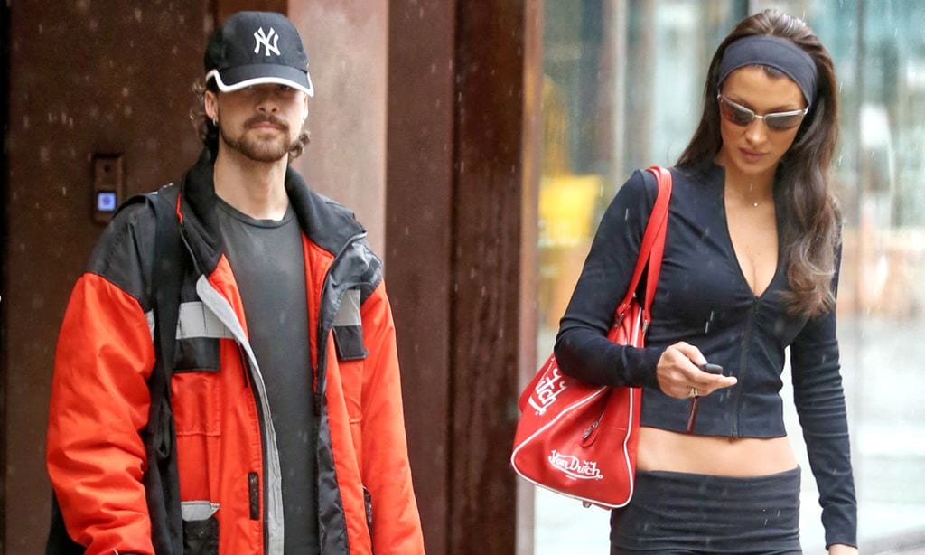 Primeras imágenes de Bella Hadid con su nuevo novio paseando por Nueva York