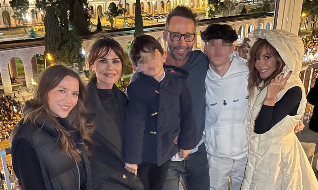 Álvaro Muñoz Escassi disfruta de la noche de Reyes con sus dos hijos ...