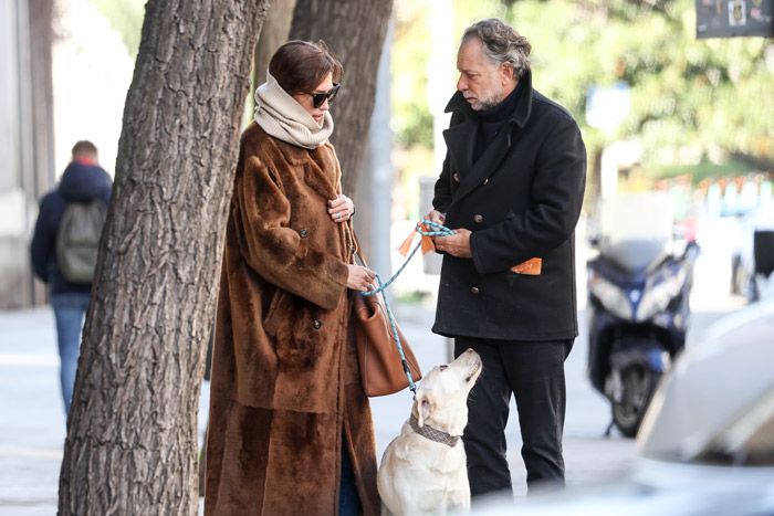 El romántico paseo de Nieves Álvarez y Bill Saad tras celebrar su ...