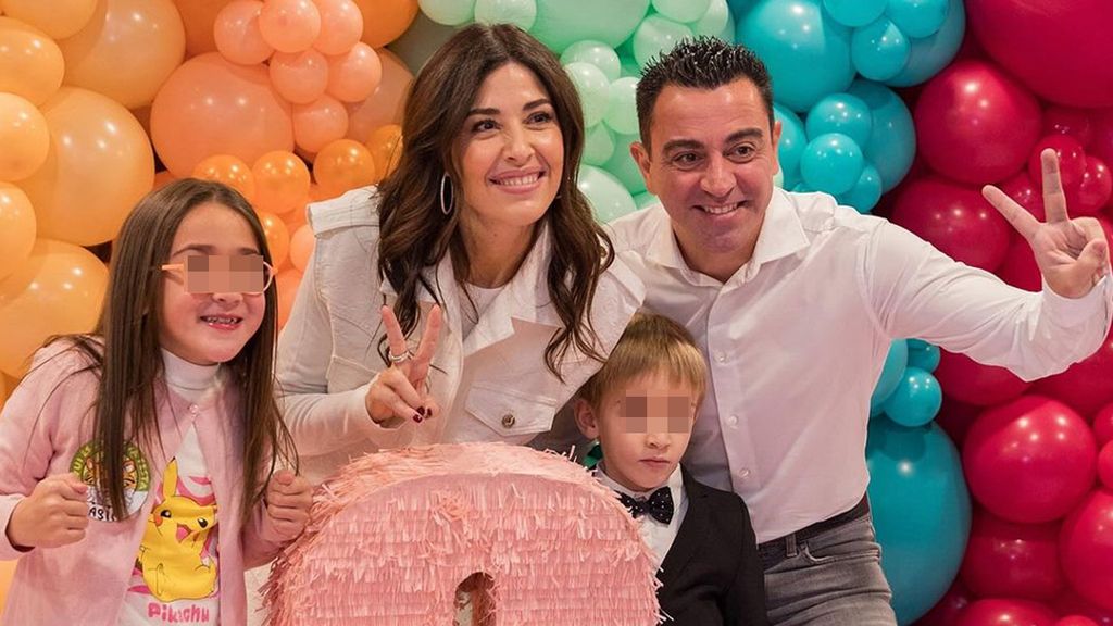 Así es la familia que Xavi Hernández ha formado con Nuria Cunillera