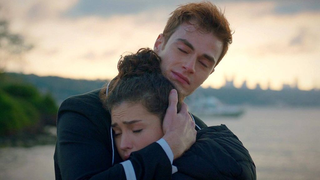 'Hermanos': todo sobre Aybike y Berk, la pareja que traspasa la ...