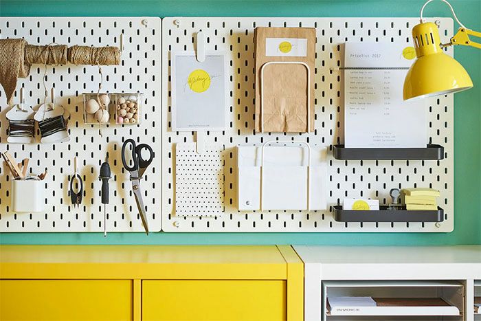 Paneles perforados DIY para mantener el orden