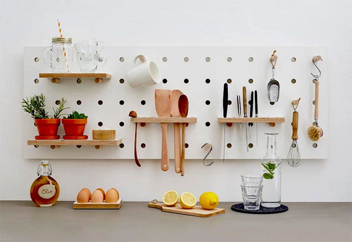 Paneles perforados DIY para mantener el orden