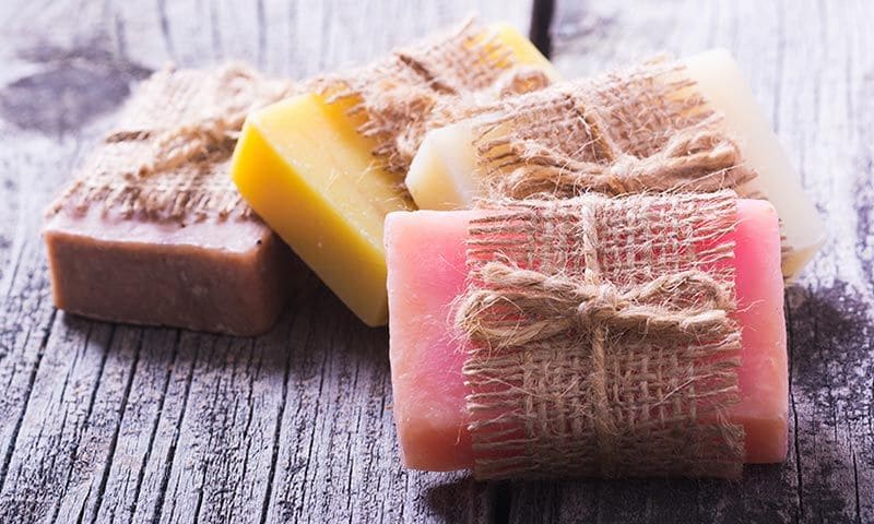 Este es el jabón 'eco' que protege mejor tu piel (y respeta el medio ...