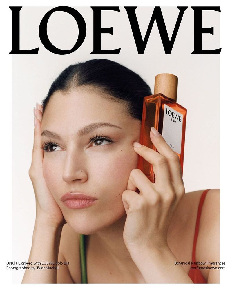 Úrsula Corbero suma un nuevo éxito: es imagen de Loewe Perfumes