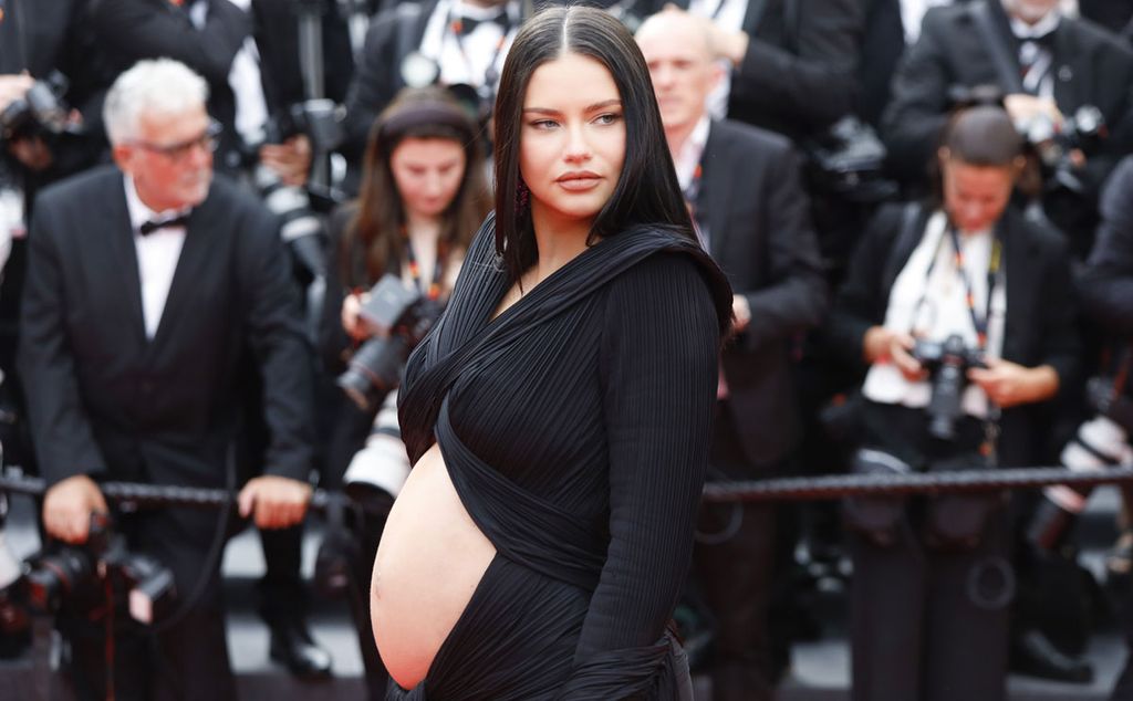 Adriana Lima ha sido madre de nuevo y así se llama su hijo