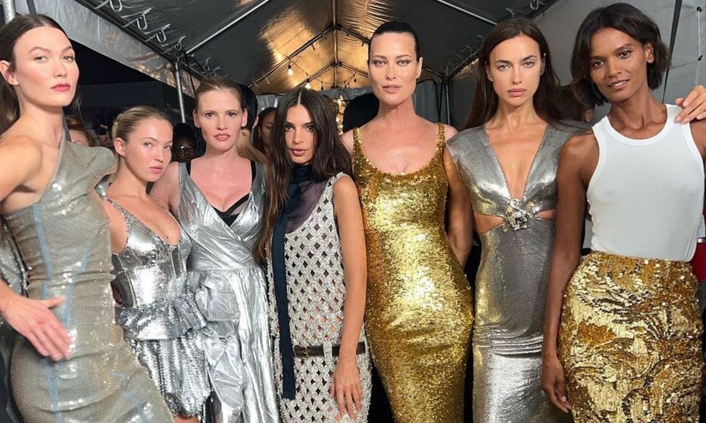 Las supermodelos de tres generaciones se encuentran en Nueva York