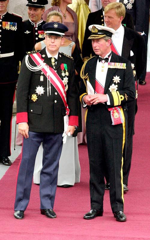 El cariñoso mensaje de Alberto de Mónaco a Carlos III tras conocer su ...