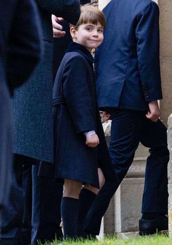 El príncipe Louis enamora en su primer gran baño de masas