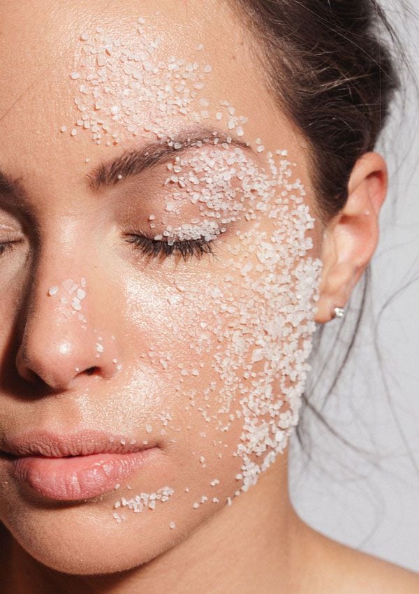 Los 6 mejores exfoliantes con ácido salicílico