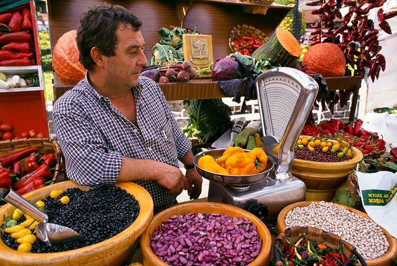 Gernika, la ciudad de la paz, en 10 imprescindibles