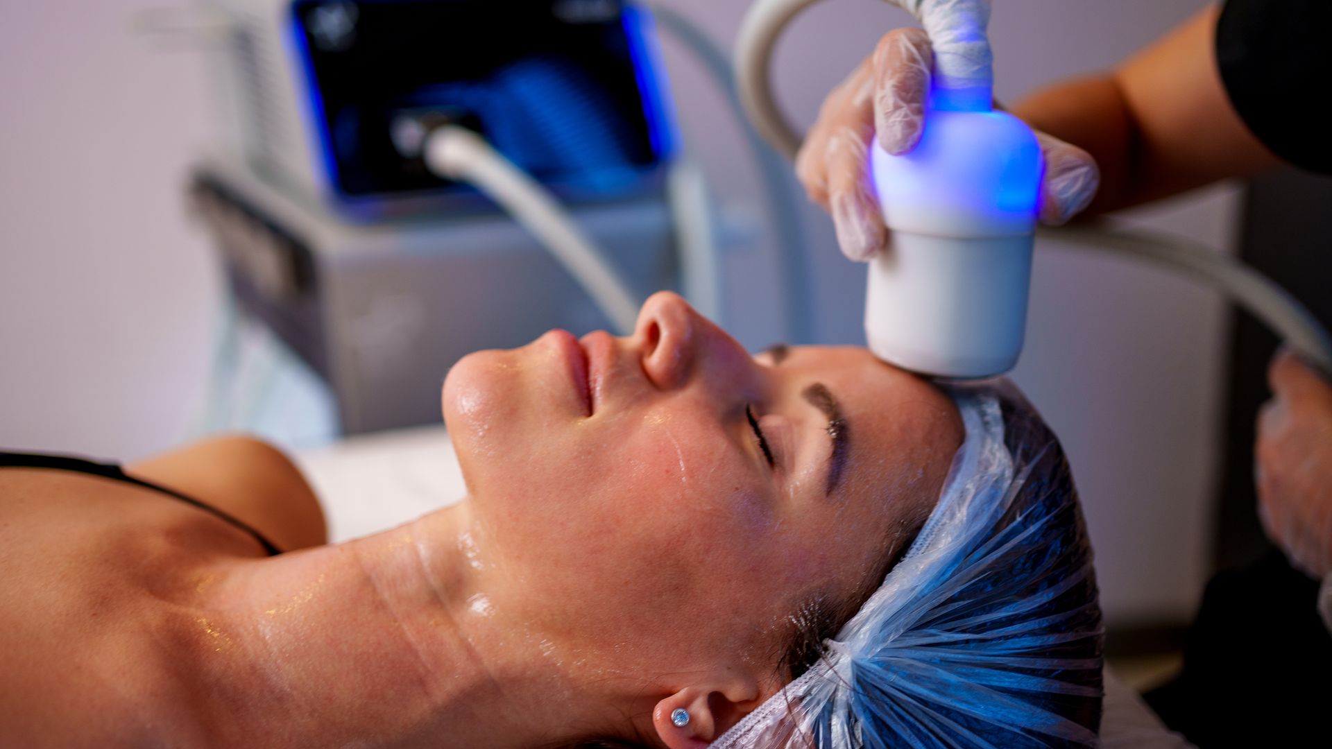 Cold therapy might fix puffiness, redness, and tired-looking skin while ...