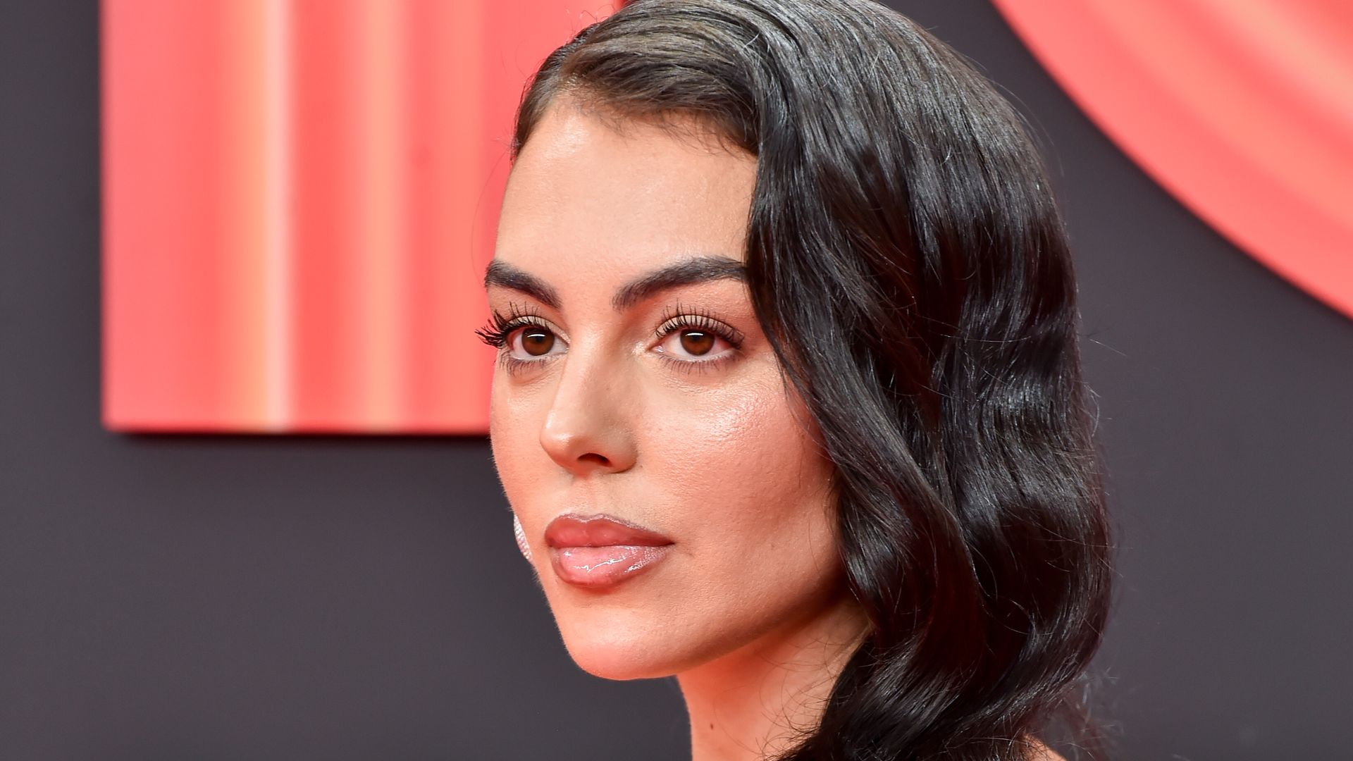 Georgina Rodríguez’s power-packed workout-day meals: eggs, sausages ...