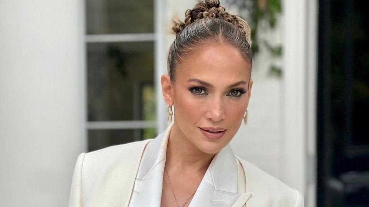 Jennifer Lopez debuts new song and video for ‘Can’t Get Enough’