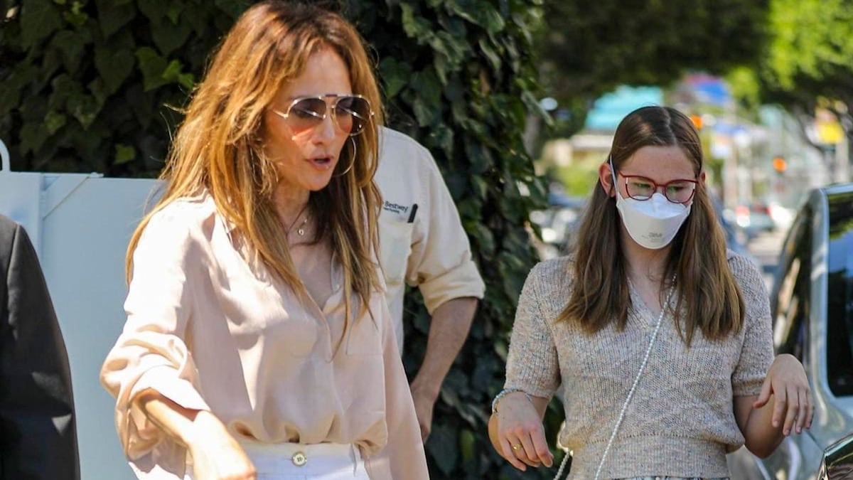 Jennifer Lopez treated her stepdaughter, Violet Affleck