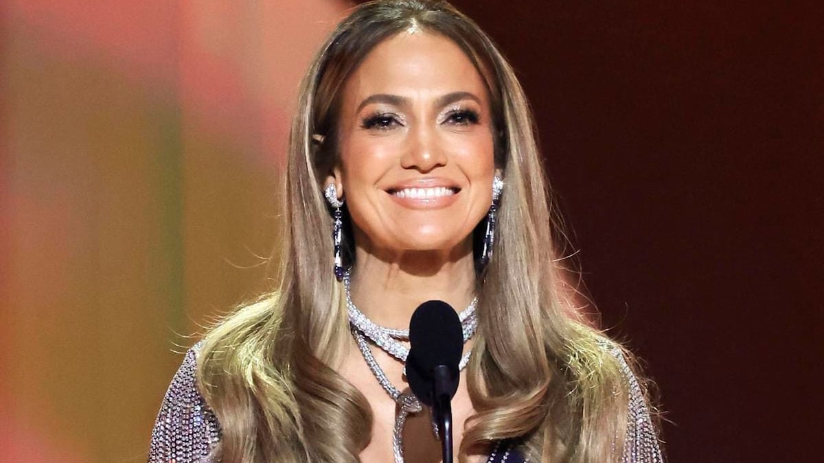 Jennifer Lopez reveals her new album will be released this summer ...