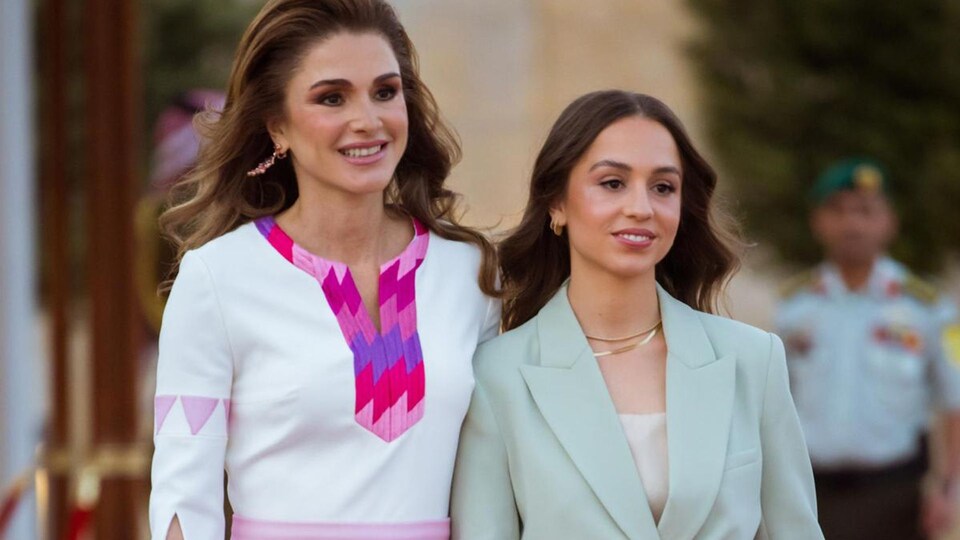 Mother of the bride Queen Rania puts final touches on daughter’s outfit