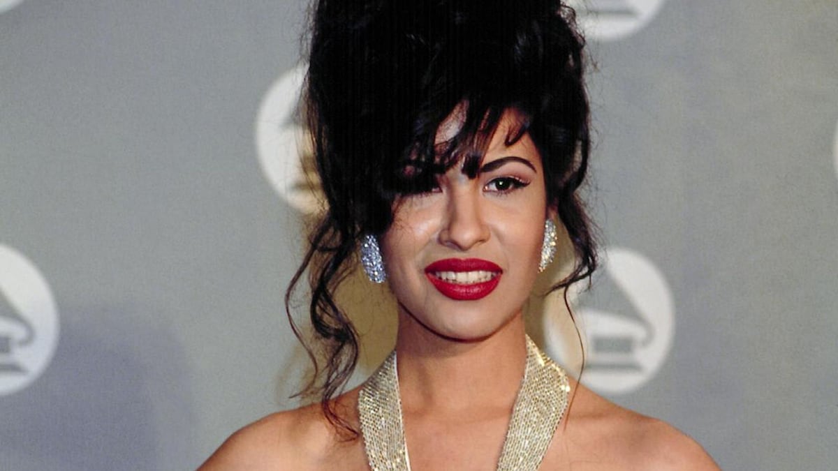 Selena Quintanilla won a Grammy in 1994, relive the moment