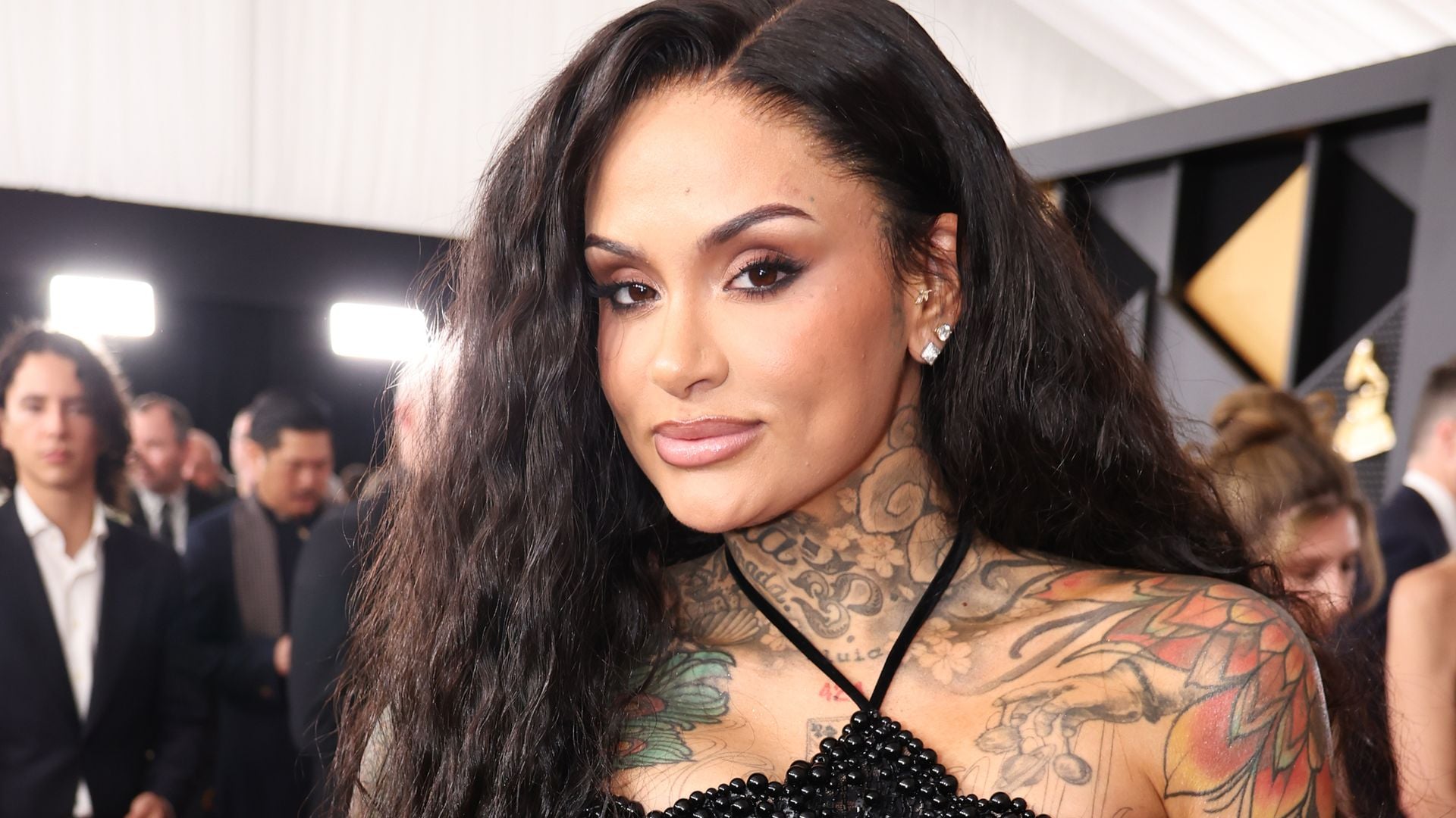 Grammys 2026 red carpet LIVE: Kehlani, Lola Young, PinkPantheress and ...