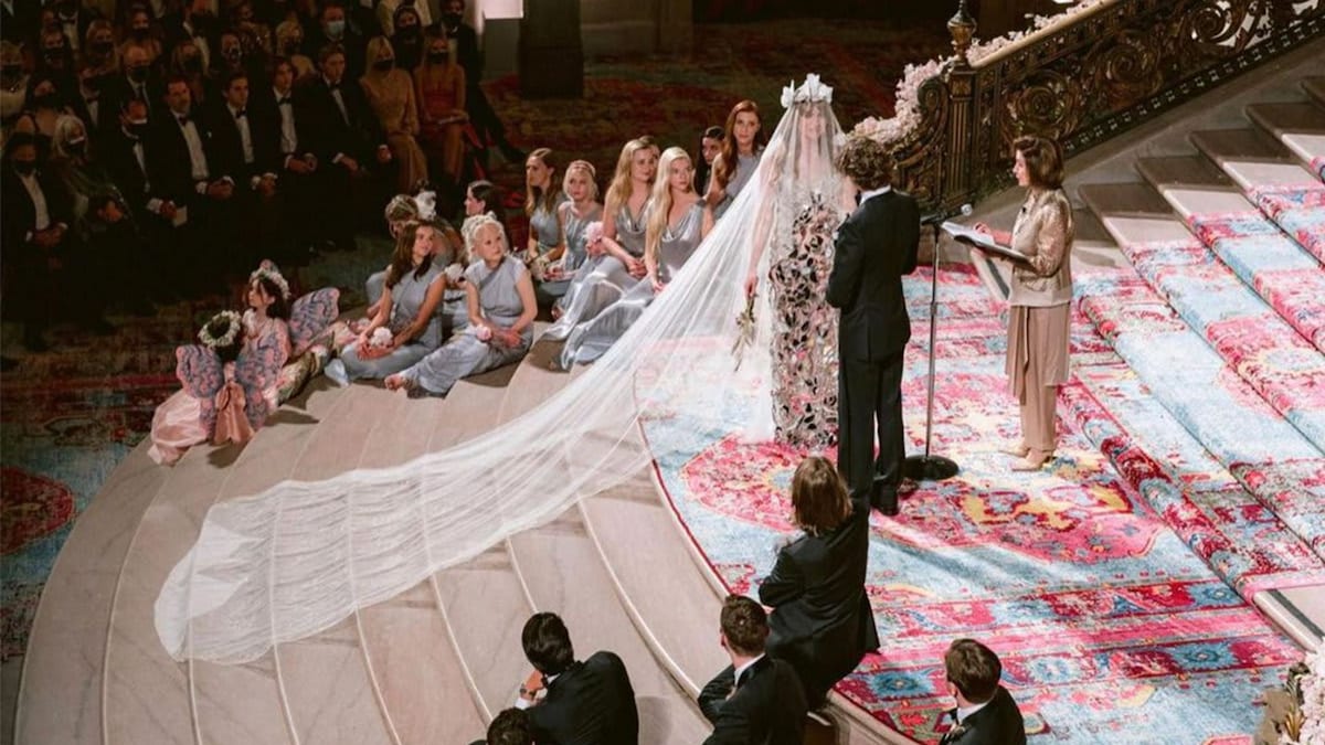 Billionaire oil heiress Ivy Getty ties the knot