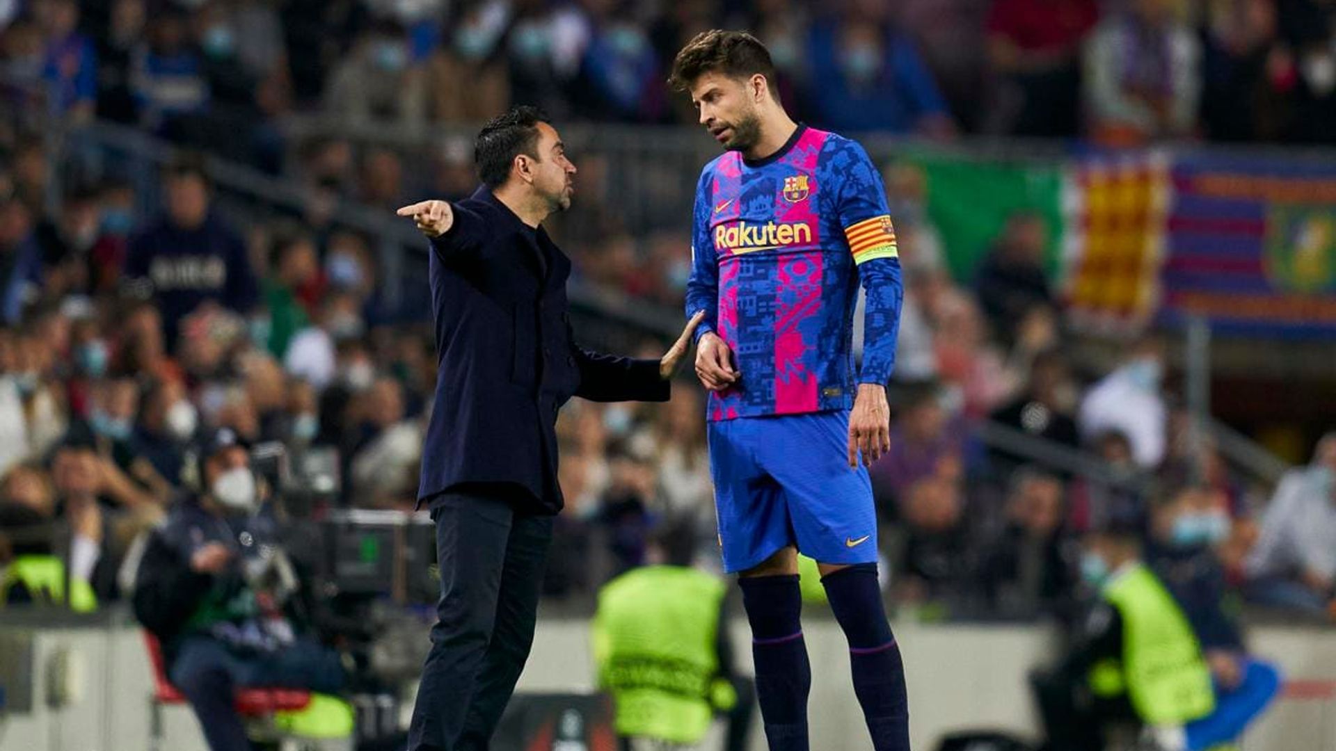 Gerard Piqué’s coach says ‘he is an example’