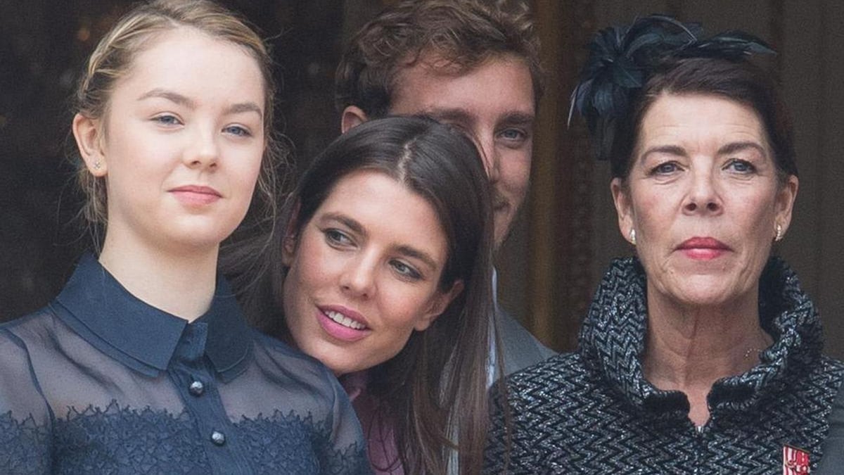 Princess Caroline’s daughters make appearances at Paris Fashion Week shows