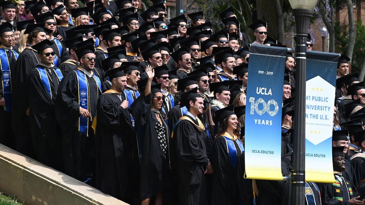 Latinos earned more college degrees in the past decade