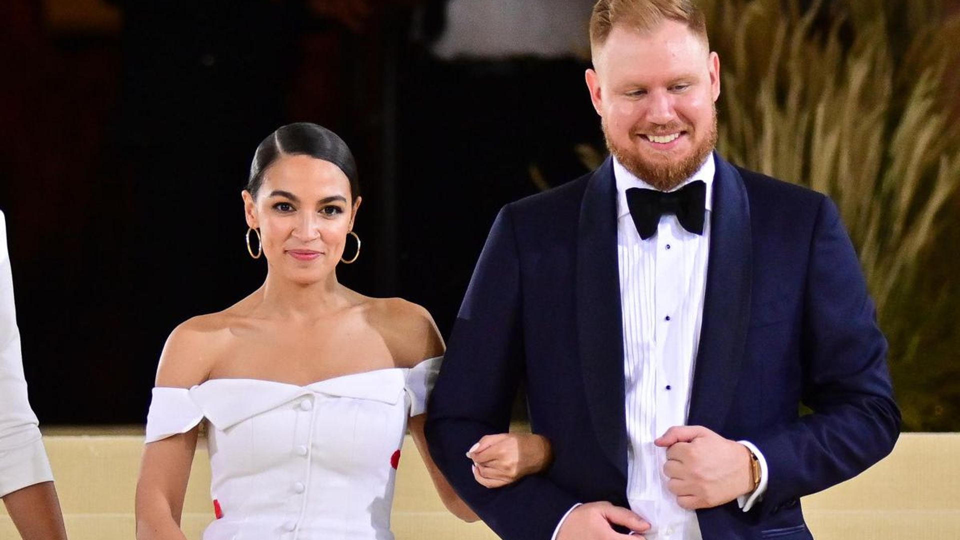 Alexandria Ocasio-Cortez confirms engagement to longtime boyfriend ...