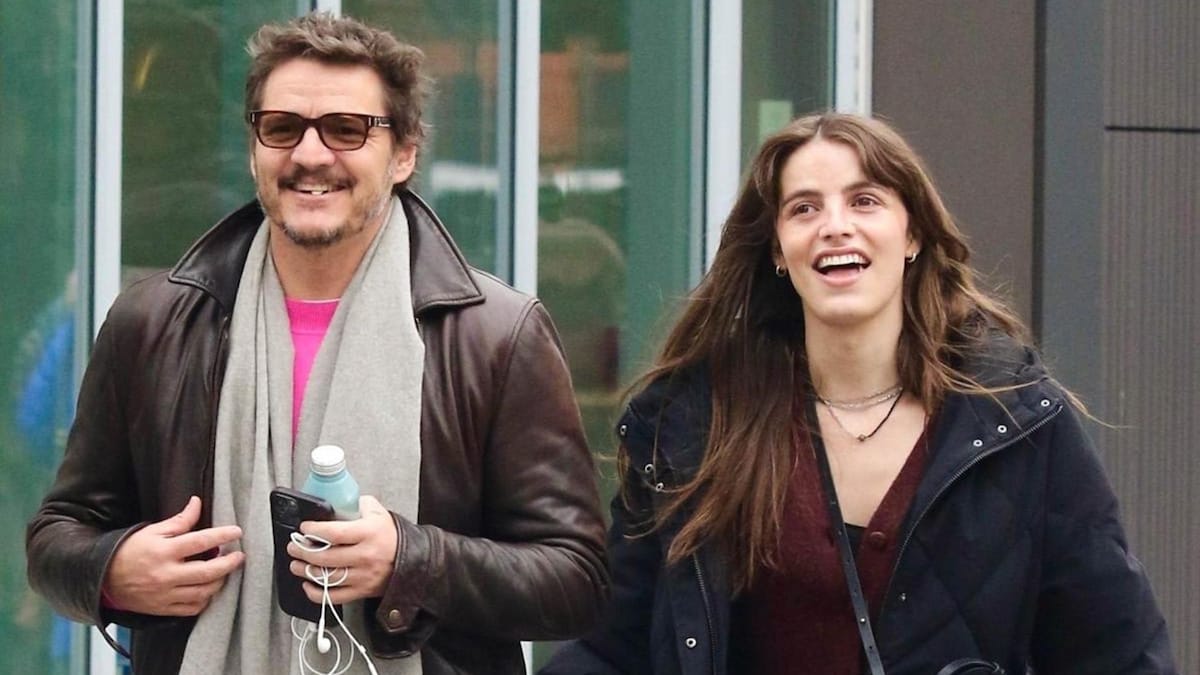 Pedro Pascal takes NYC train to enjoy an off-Broadway show