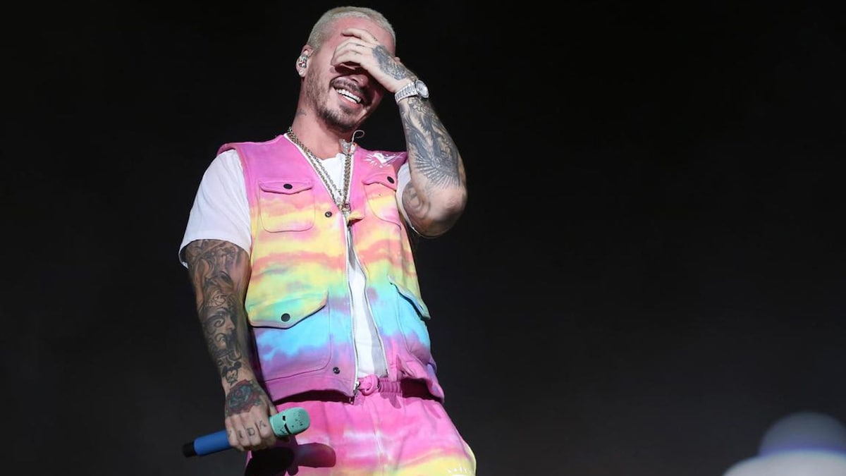J Balvin, Jay-Z celebrate Super Bowl performance with a hug