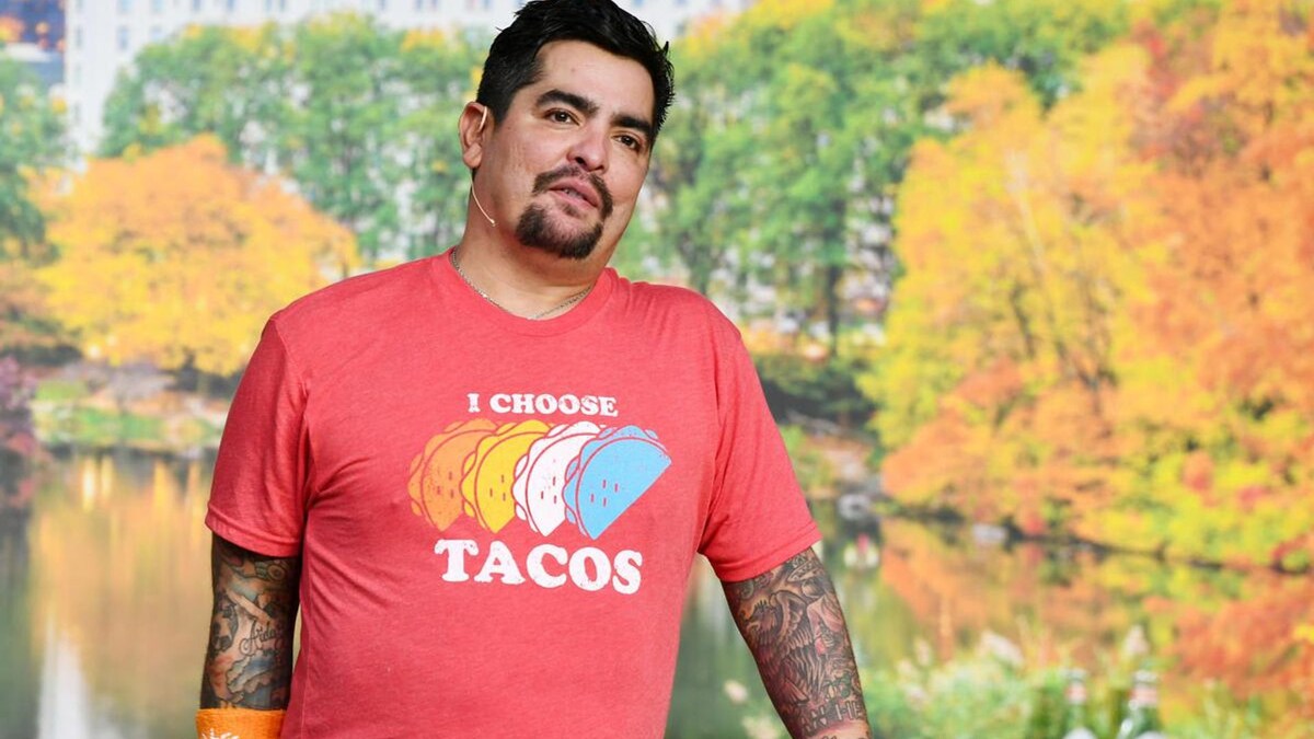 Chef Aaron Sanchez is getting a new cooking series - Here are all the ...