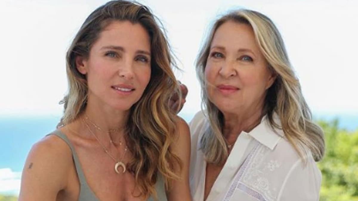 Elsa Pataky spends time in Spain with her mother and kids