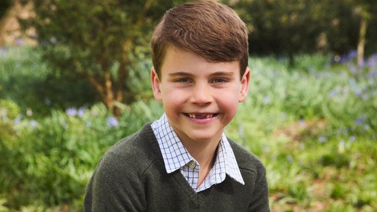 Prince Louis shows off missing teeth in 7th birthday photo and speaks ...