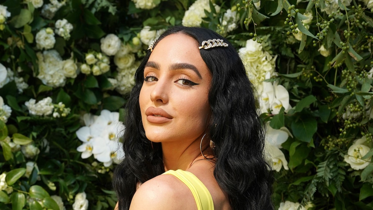 Khloé Kardashian’s makeup artist, Ash Holm, shares the secret to glowy ...