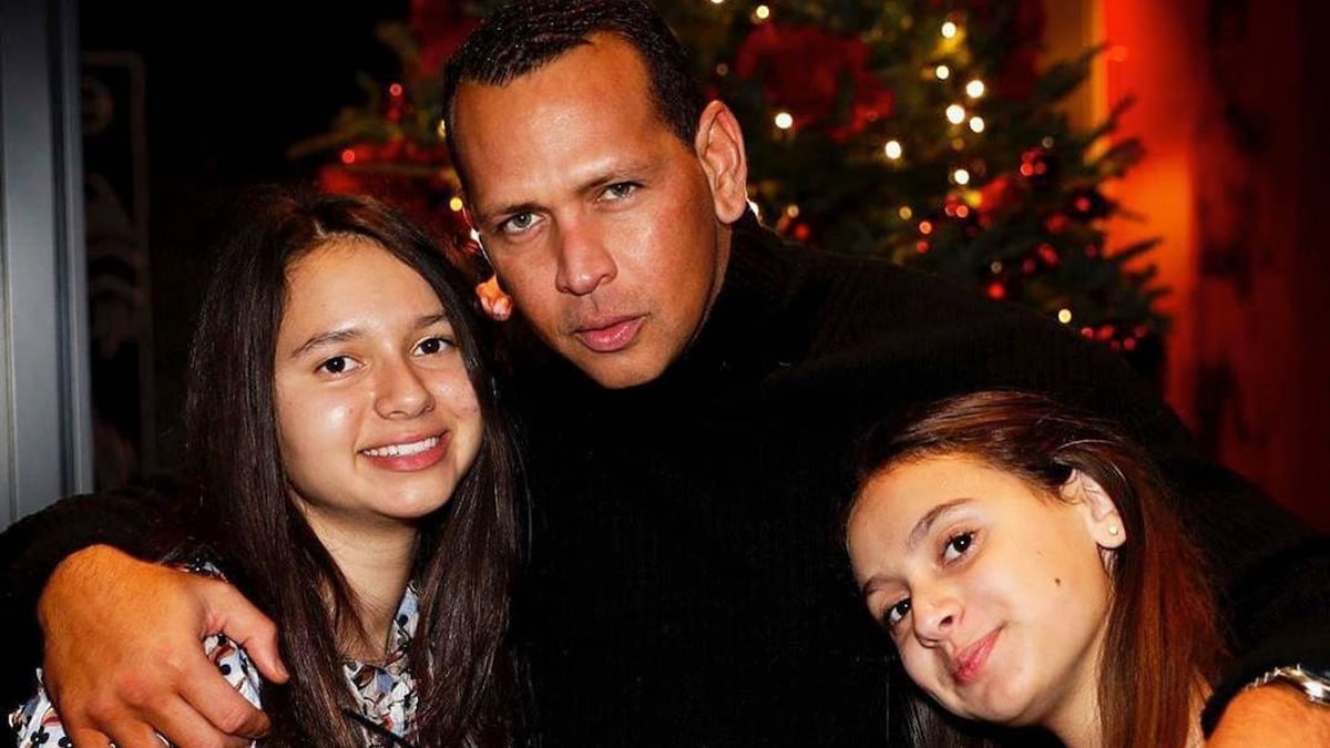 Alex Rodriguez is not a regular dad, he's a cool dad: Video proof