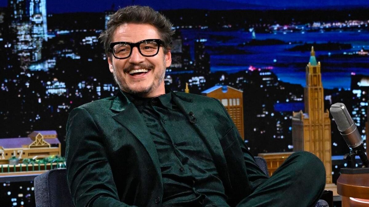 Pedro Pascal cries and makes jokes as he eats hot wings