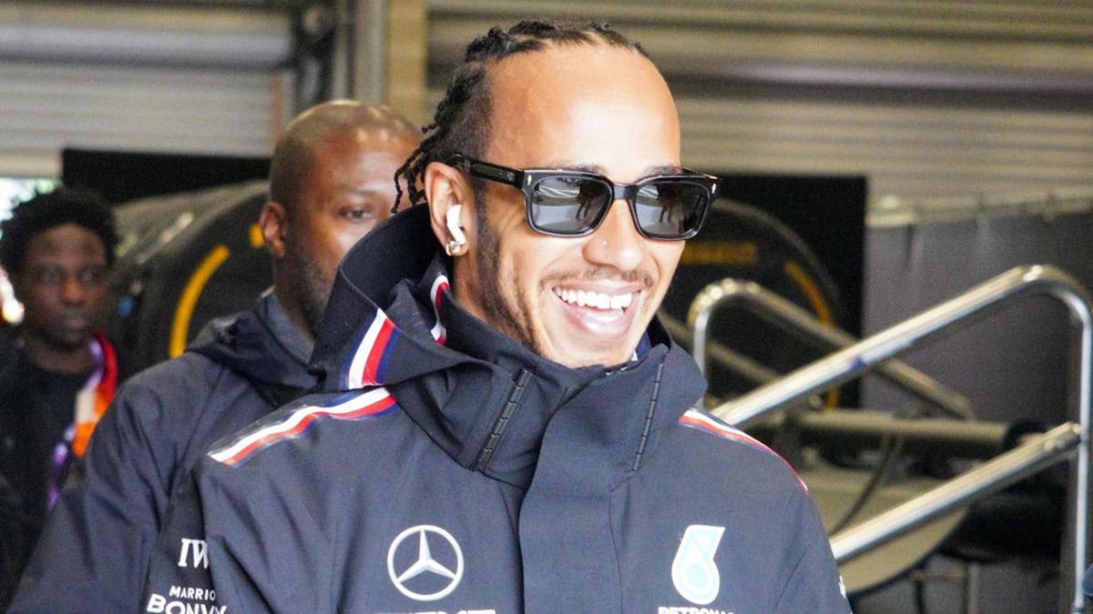 Lewis Hamilton asks for gender inclusion in Formula 1