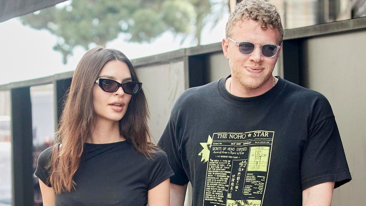 Emily Ratajkowski says she loves a divorce story