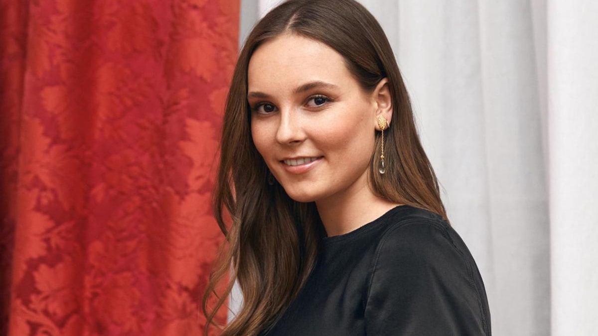 Future Queen receives driver's license