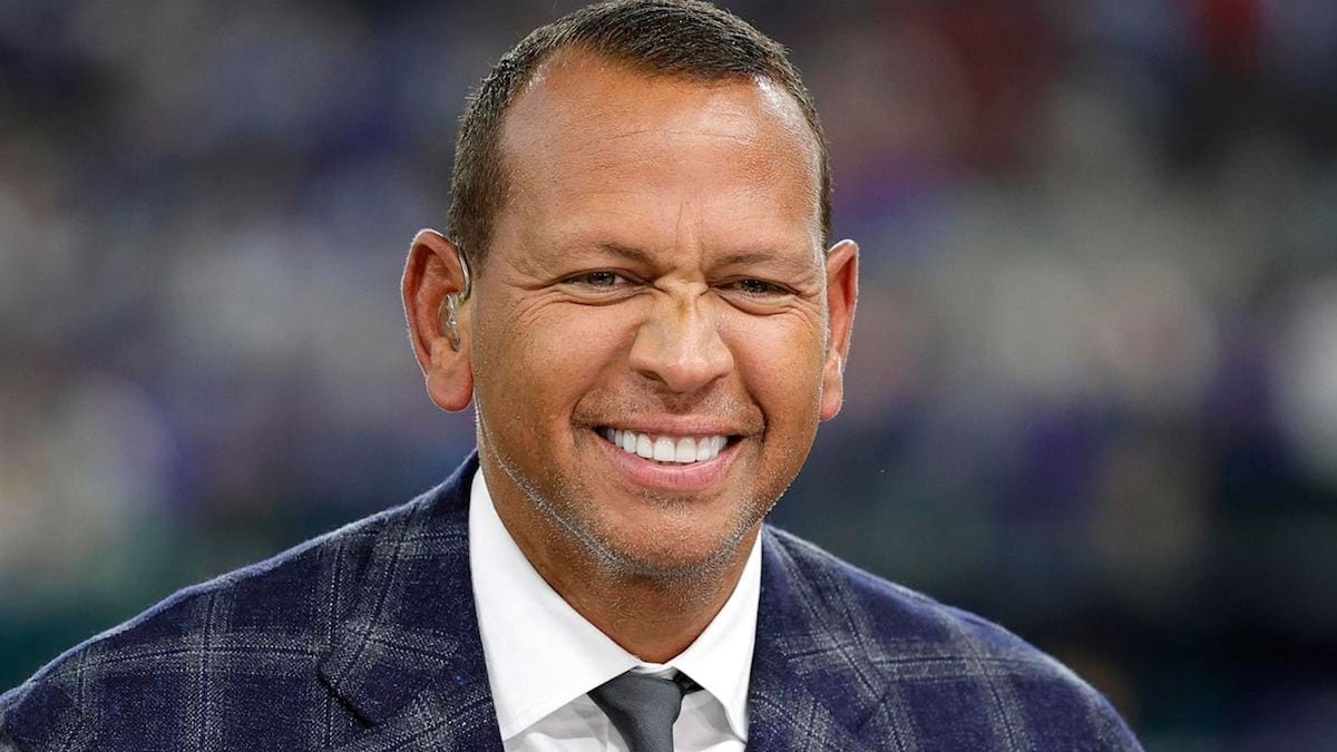 Alex Rodriguez shows off ripped abs during romantic vacation following ...