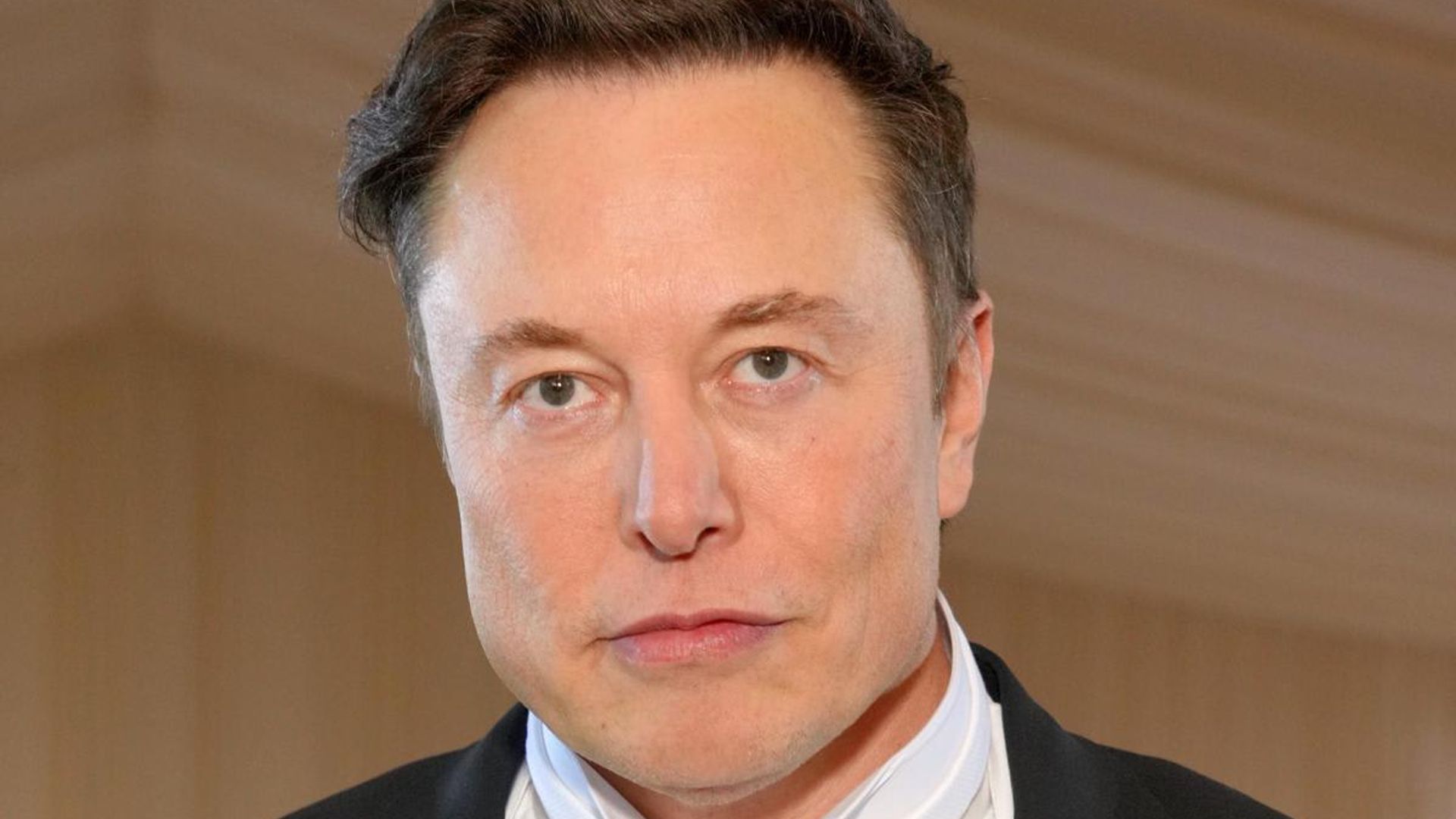 Why Elon Musk replies to the press with the poop emoji Why Elon Musk replies to the press with the poop emoji