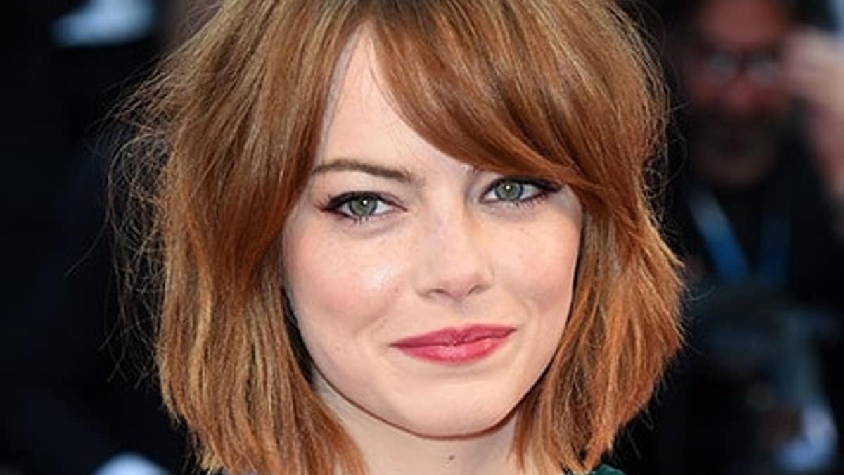 Emma Stone unveils new bob haircut