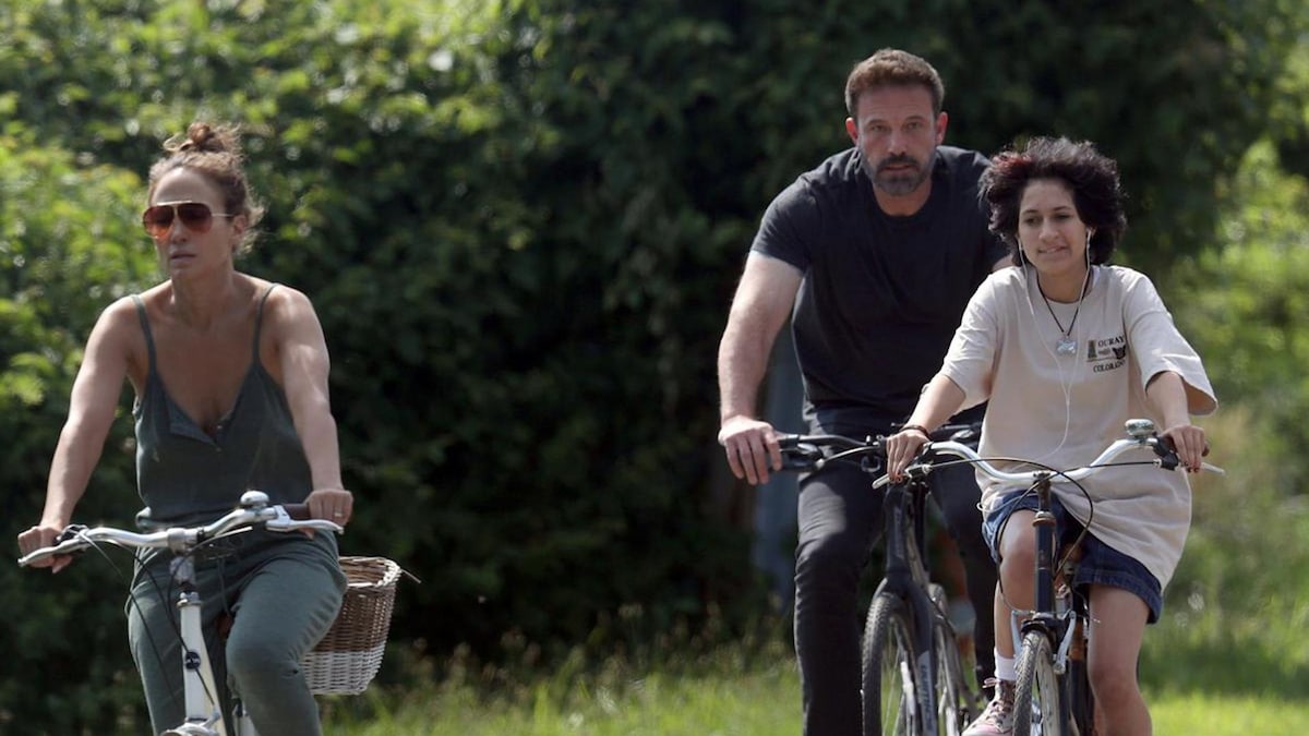 Jennifer Lopez and Ben Affleck enjoy a bike ride with Emme