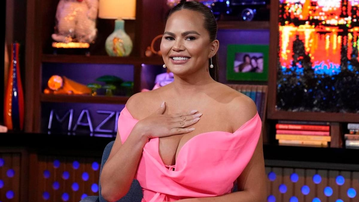 Chrissy Teigen shows off her ‘Barbie’ feet