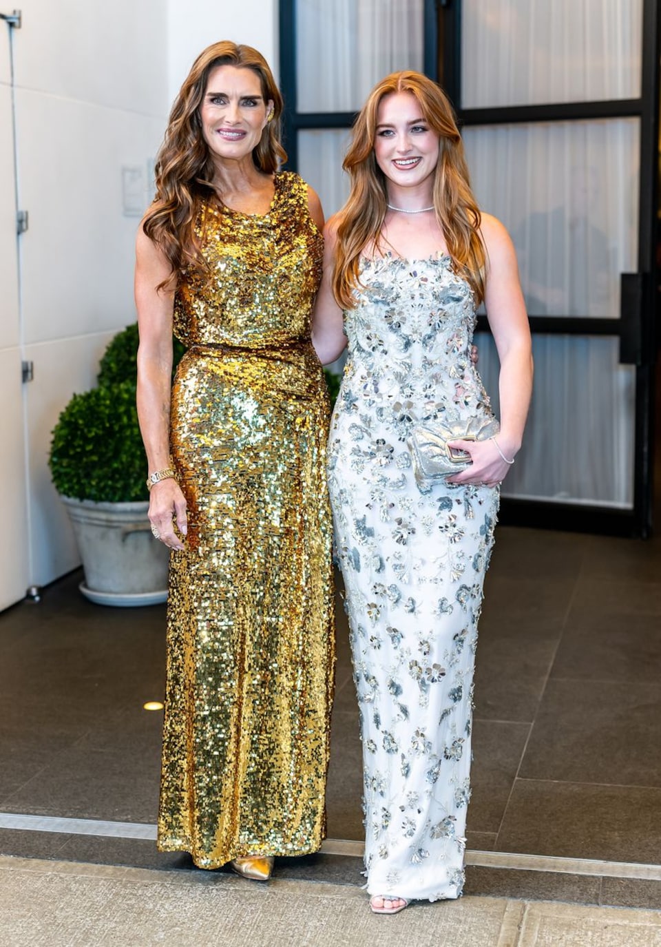 Brooke Shields and her daughter Rowan Henchy looked stunning in gold ...